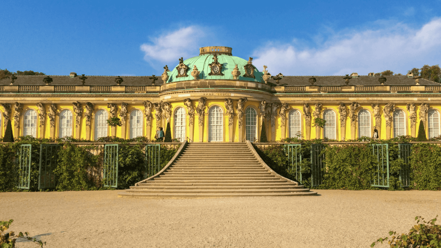 Your Only Guide to Understanding Rococo Architecture - The Style Saloniste