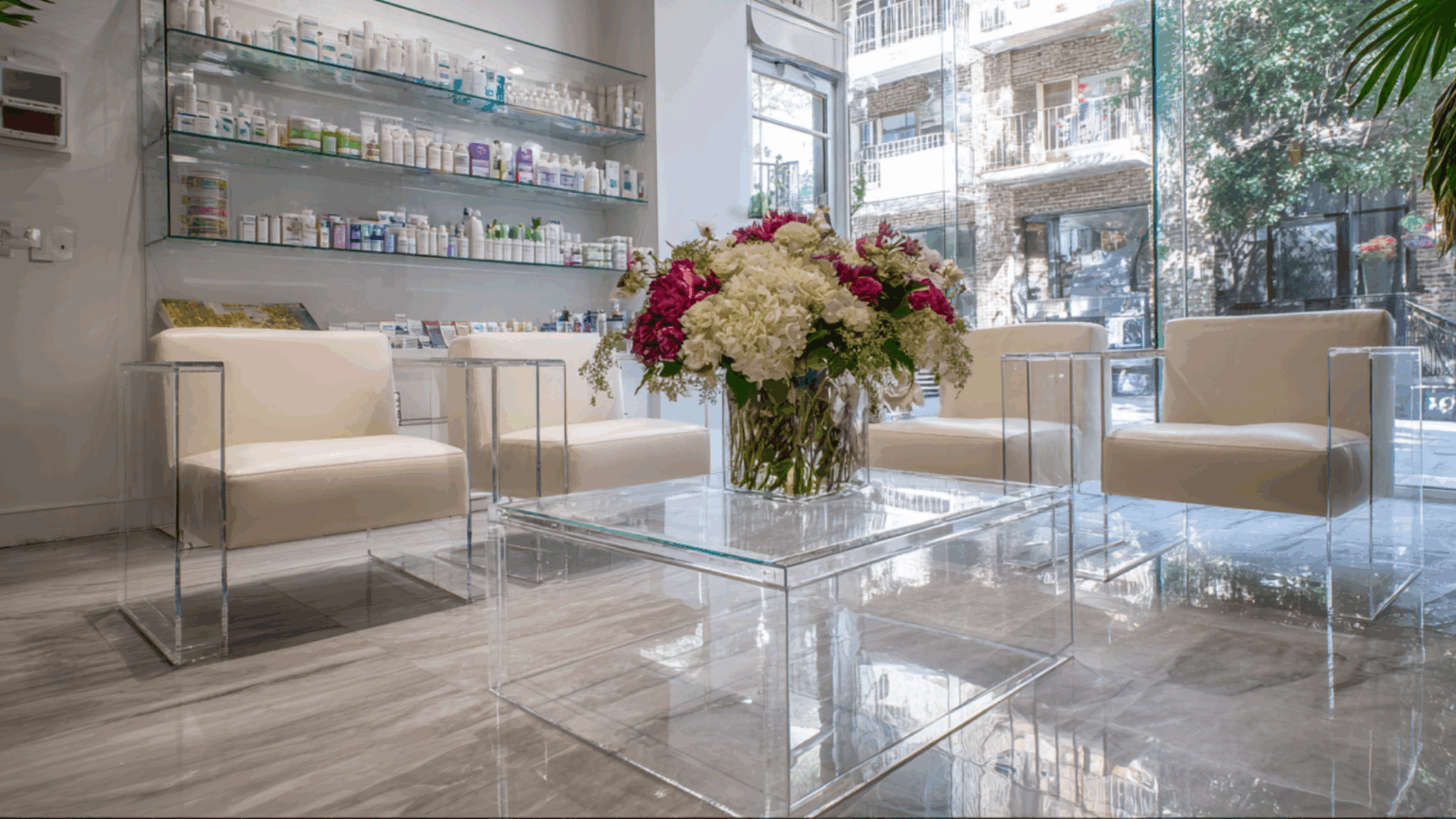 25 Inspiring Small Salon Interior Design Ideas - The Style Saloniste