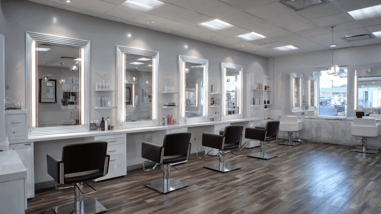 25 Inspiring Small Salon Interior Design Ideas - The Style Saloniste
